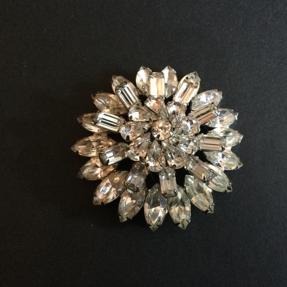 Albert Weiss | Jewelry | Vintage Weiss 3d Prong Set Rhinestone Brooch ...